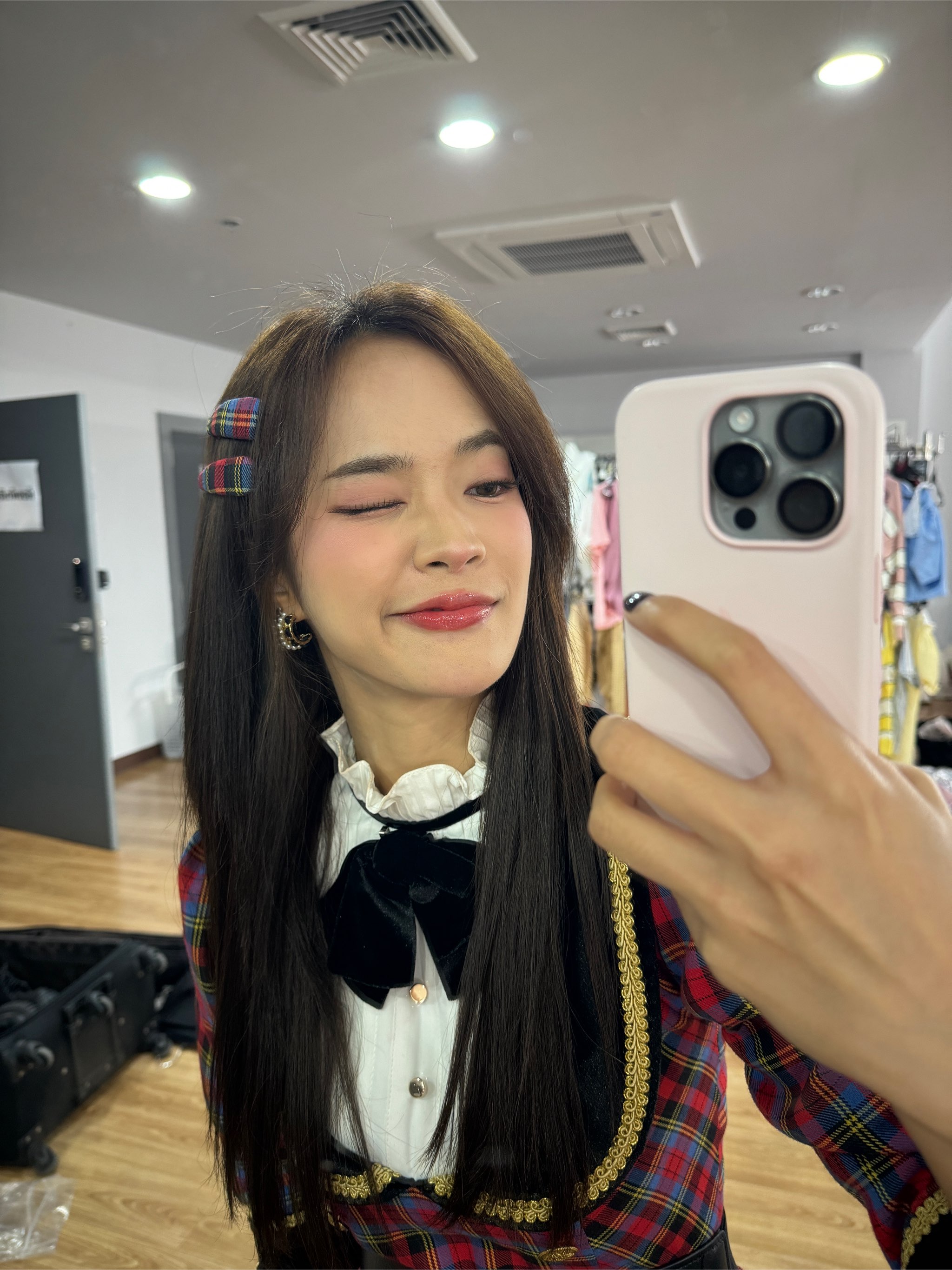 Earn BNK48. Check out these amazing videos! - iAM48 Official Application