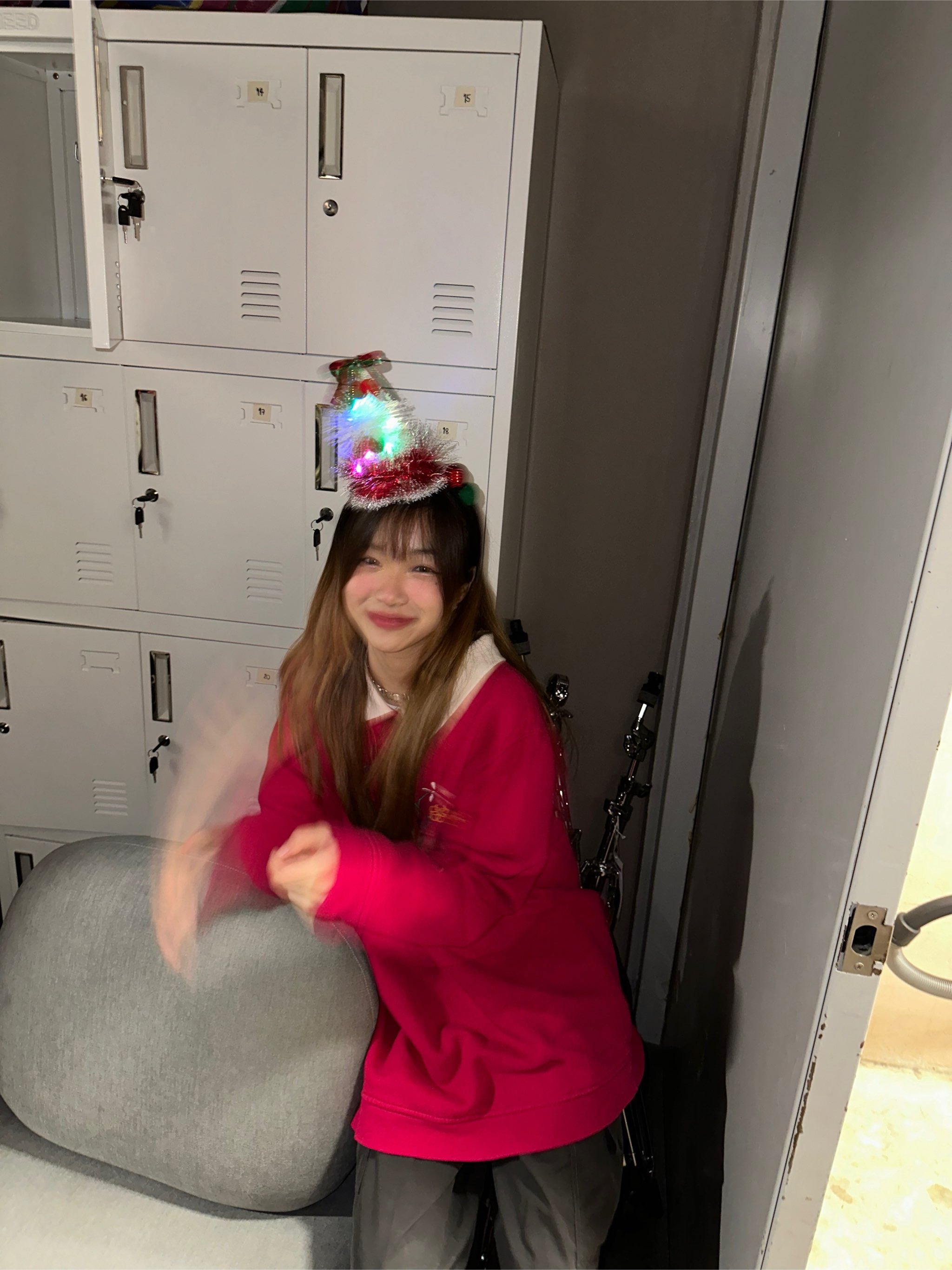 Milk CGM48. Check out these amazing videos! - iAM48 Official Application