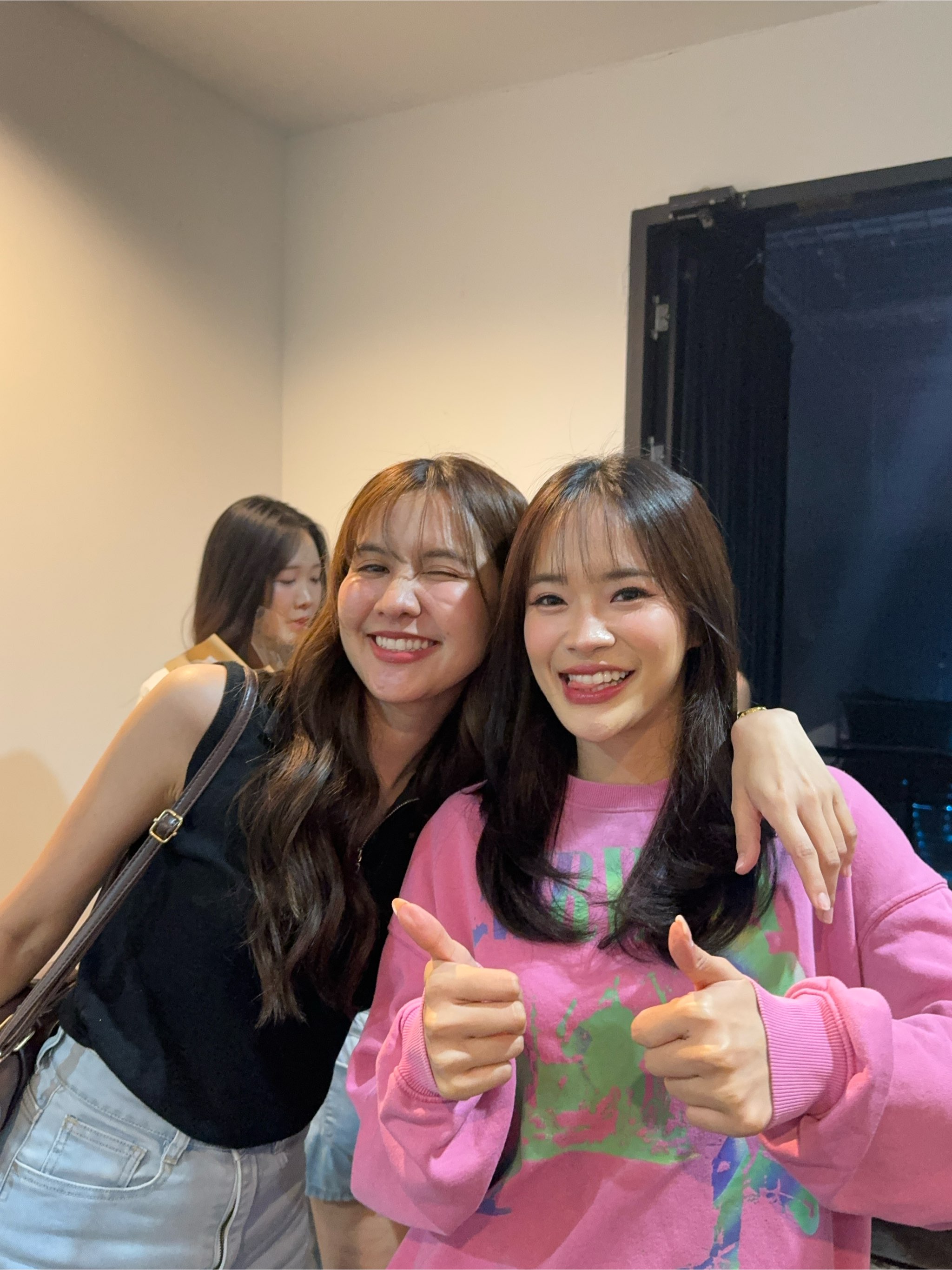Earn BNK48. Check out these amazing videos! - iAM48 Official Application