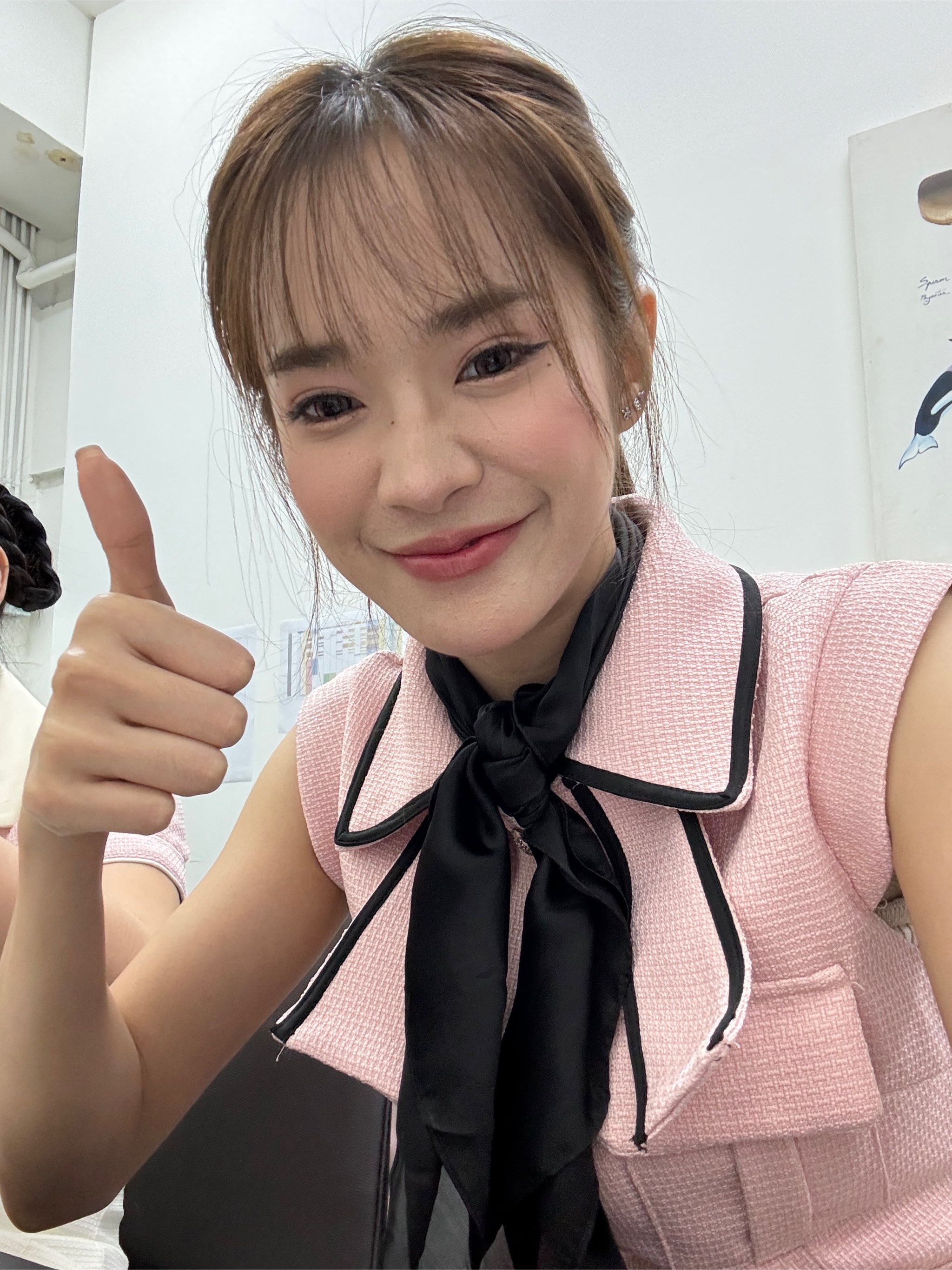 Earn BNK48. Check out these amazing videos! - iAM48 Official Application