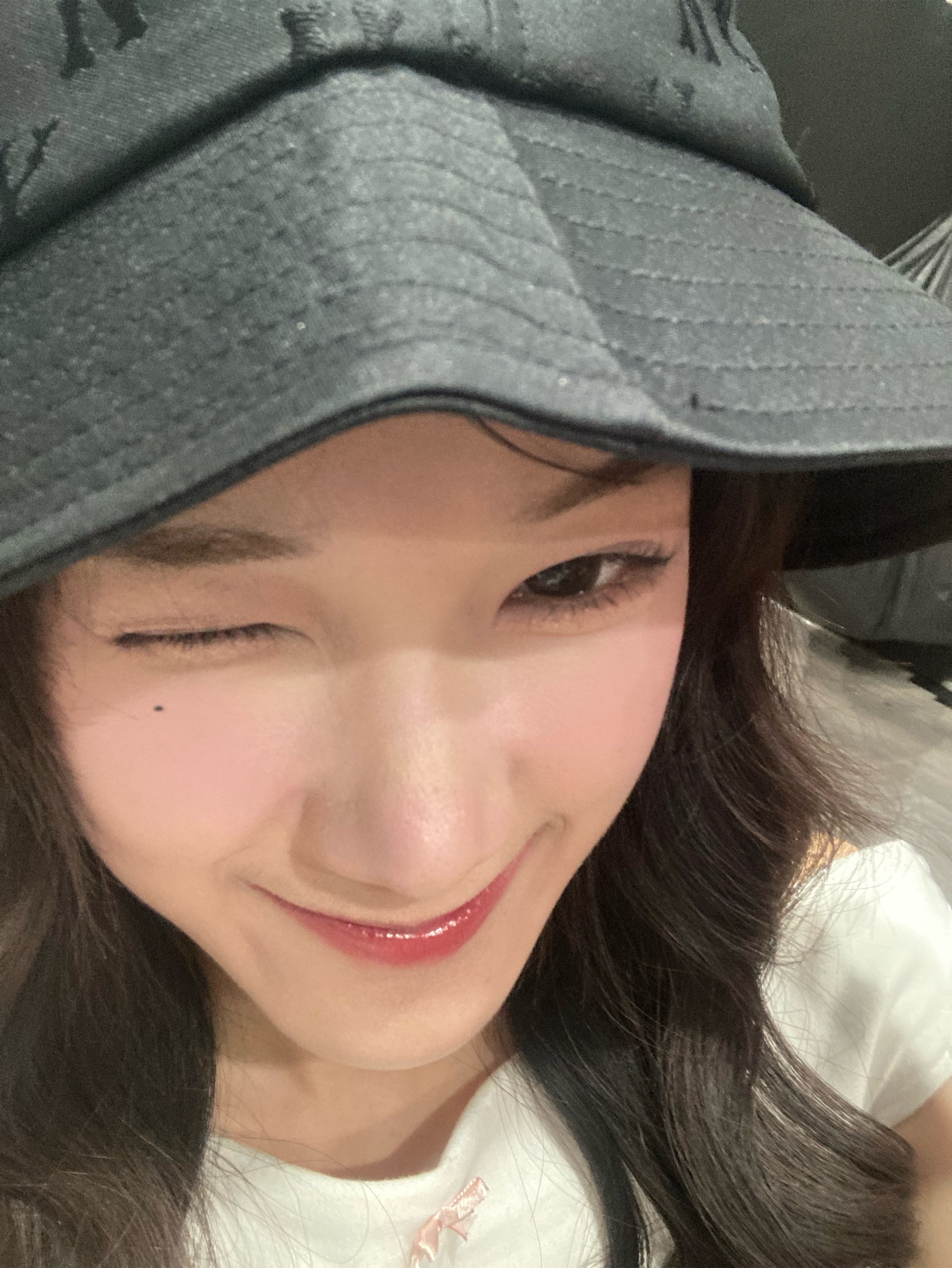 Prae CGM48. Check out these amazing videos! - iAM48 Official Application