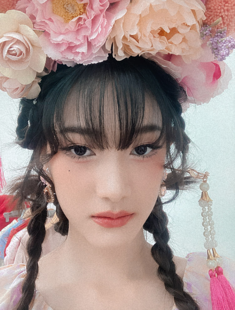 Prae CGM48. Check out these amazing videos! - iAM48 Official Application