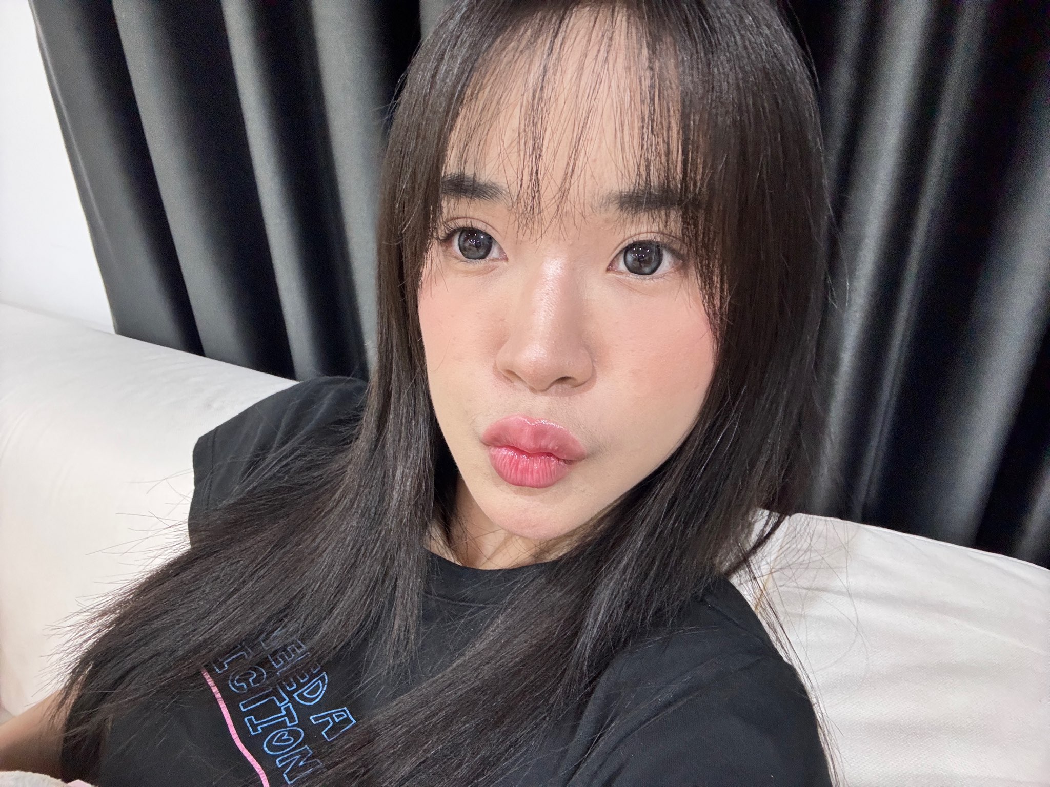 Check out Earn 's live! - iAM48 Official Application