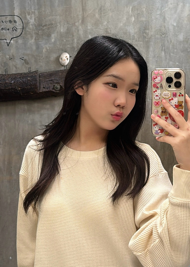 Check out Ploen 's live! - iAM48 Official Application