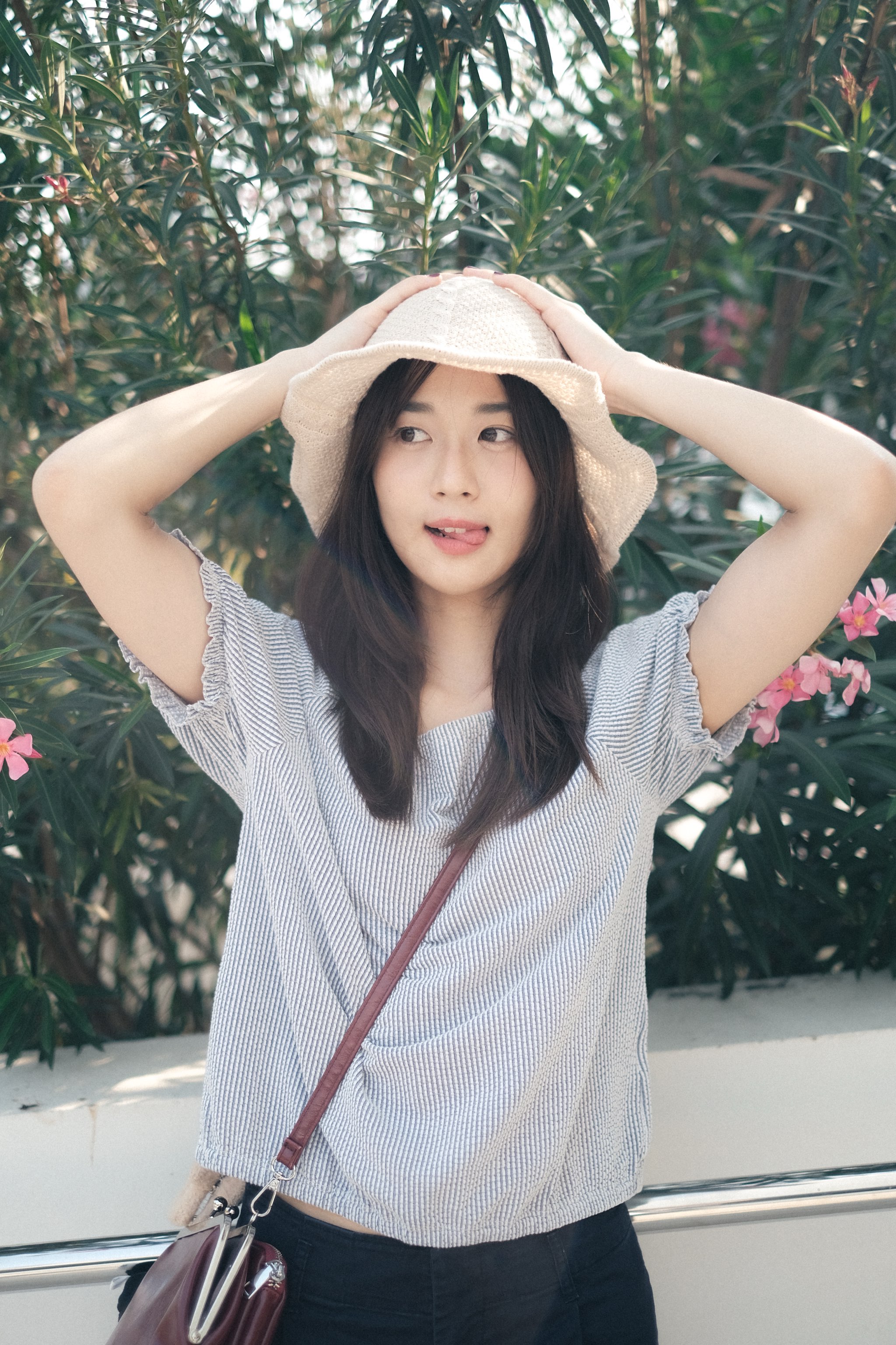 Check out Marmink 's live! - iAM48 Official Application