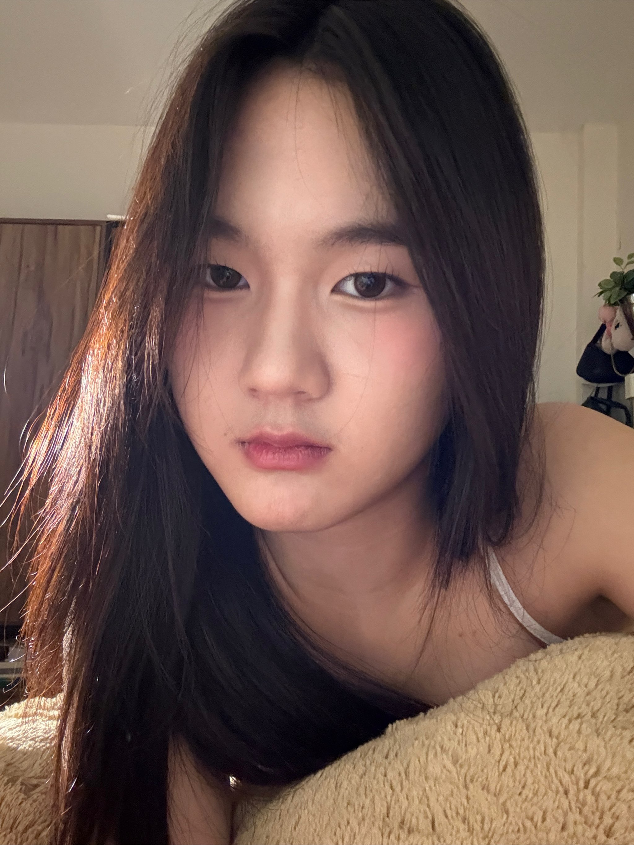 Check out Patt 's live! - iAM48 Official Application